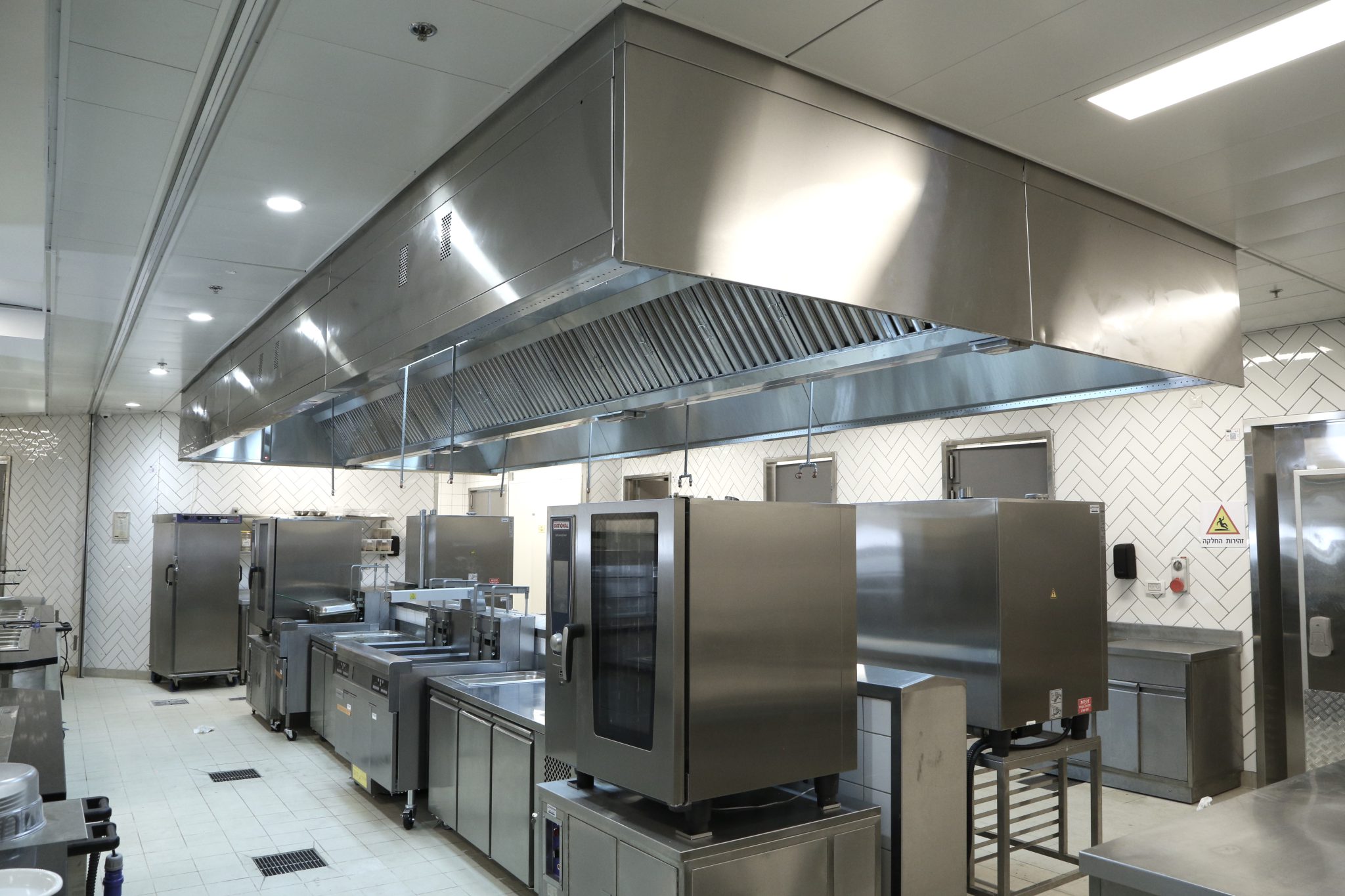 Super Jet Series Energy Saving Hoods - Arama and Benet Engineering