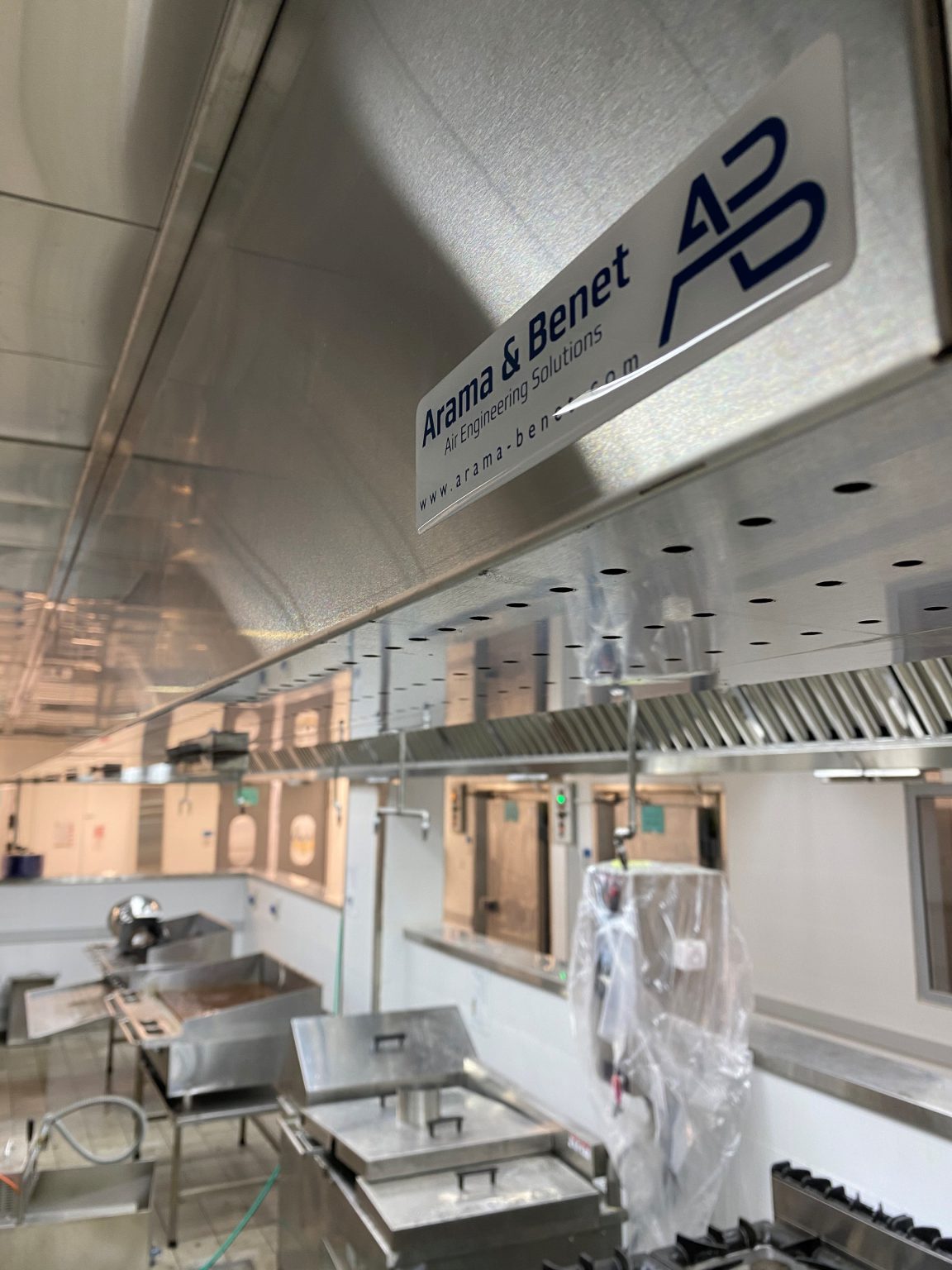 Super Jet Series Energy Saving Hoods - Arama and Benet Engineering