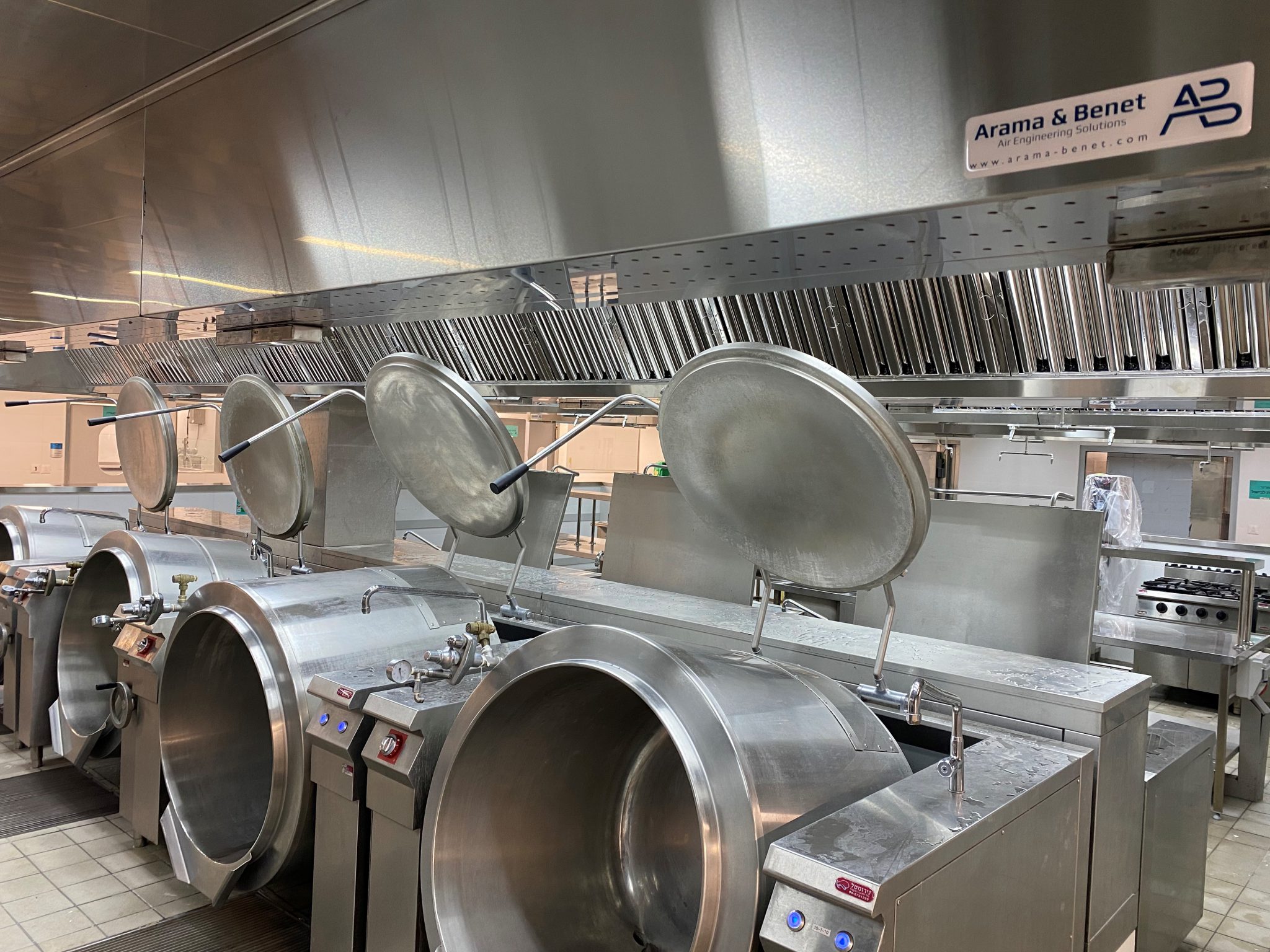 Super Jet Series Energy Saving Hoods - Arama and Benet Engineering